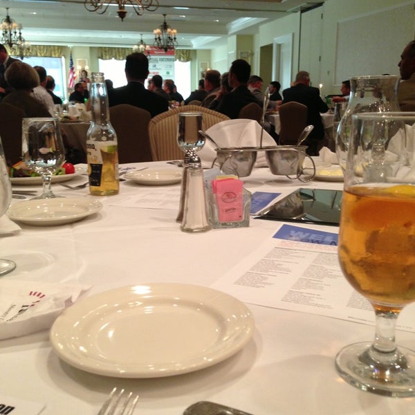 Manor Country Club - 3 tips from 412 visitors