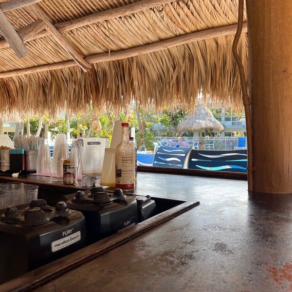 Holiday Inn Tiki Bar and Pool - 99701 Overseas Hwy