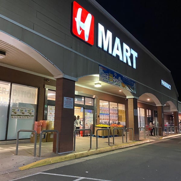 H Mart - Supermarket in Centreville
