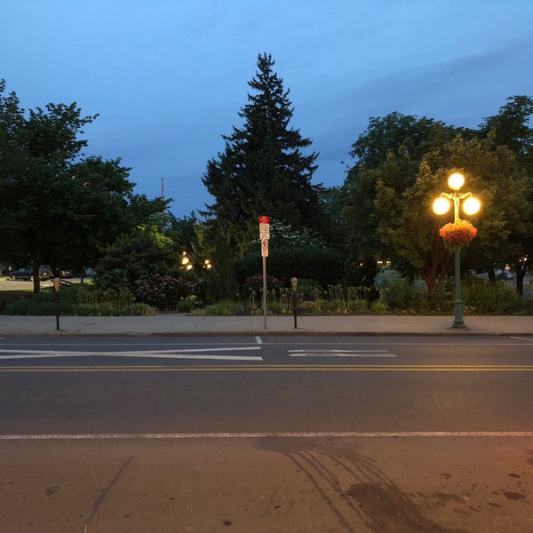 Downtown Lewisburg - 5 tips from 418 visitors