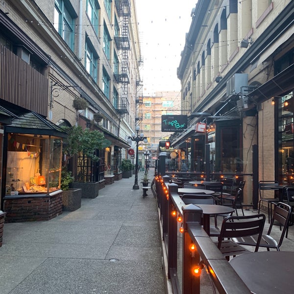 Trounce Alley - Downtown Victoria - Trounce Alley