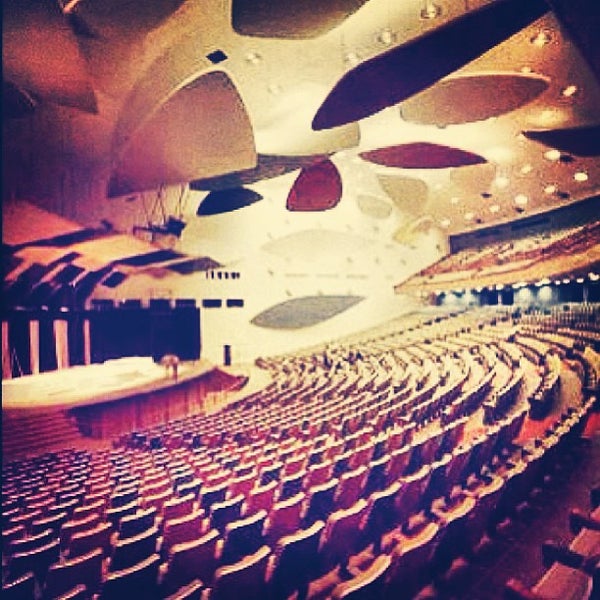 Aula Magna de la Universidad Central de Venezuela - College Auditorium ...