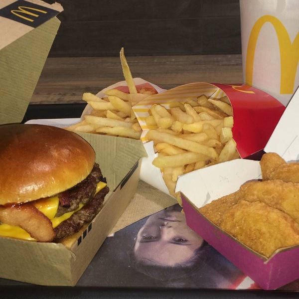 McDonald's - Fast Food Restaurant