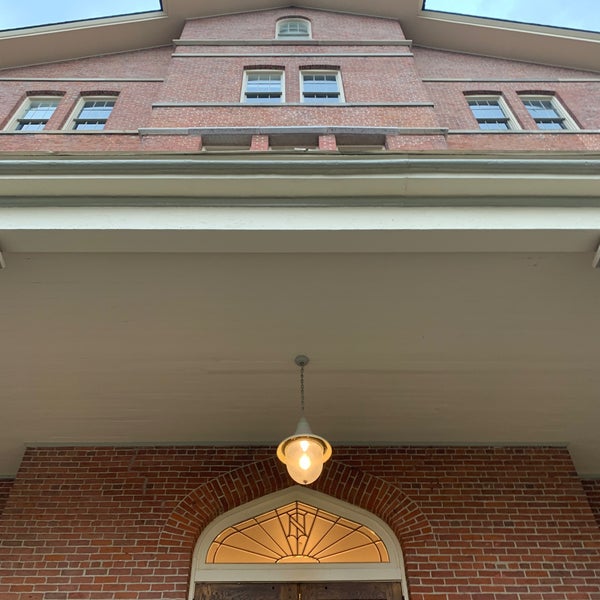 Peabody Hall - 701 Western College Dr