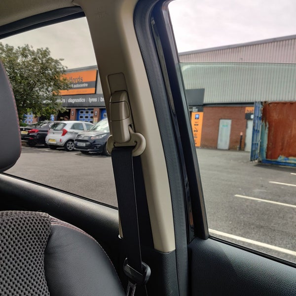 Halfords - Automotive Repair Shop in Leeds