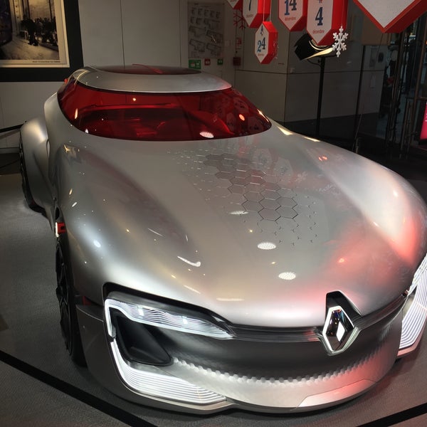 Photos at Technocentre Renault - Guyancourt, Île-de-France