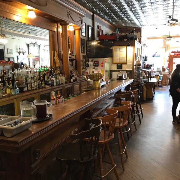 Brown Bear Cafe - 1129 Greene St