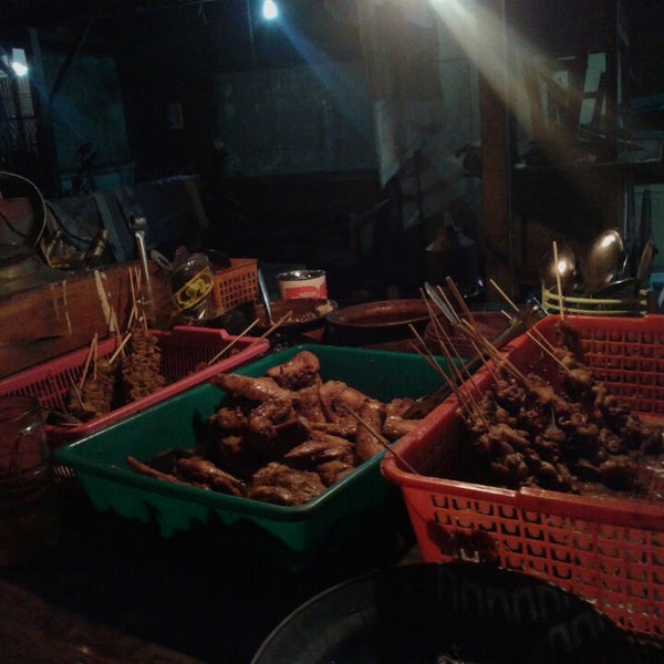 sego kucing - Diner in Surabaya