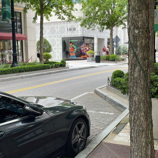 The Shops Buckhead Atlanta - Shopping Mall in Buckhead Village