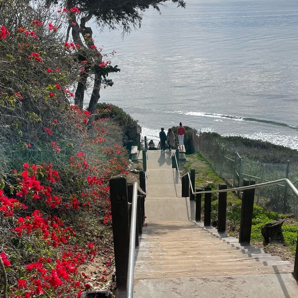 Leadbetter Beach & Park - 15 tips from 2095 visitors
