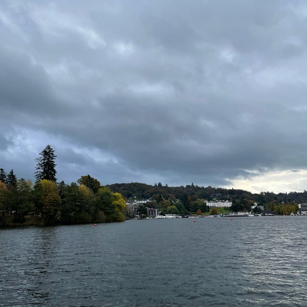 Windermere Jetty - Waterfront