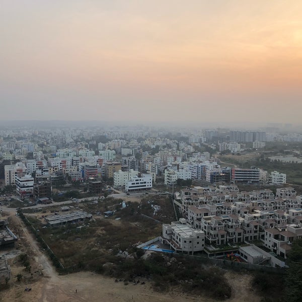 Lanco Hills - Building