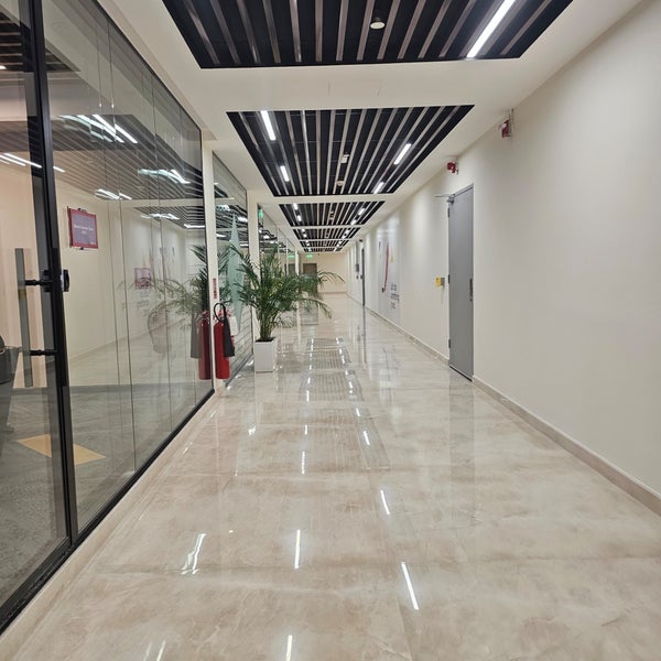 STC Head Office - Office in الجامعة