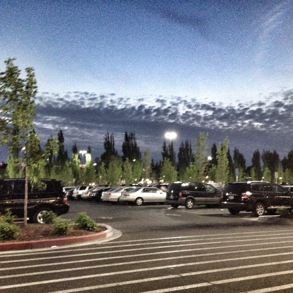 Walmart Supercenter - Portland, OR
