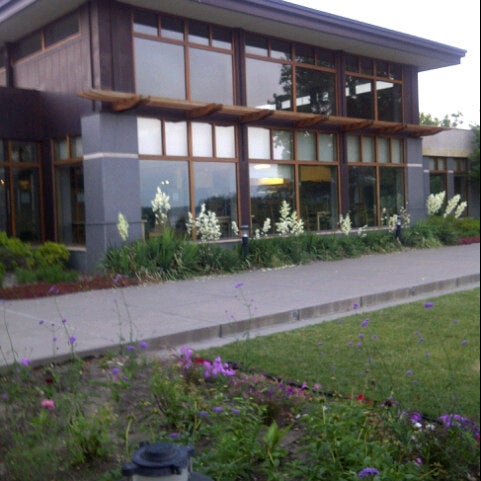 Photos at Wayzata Library - 2 tips from 71 visitors