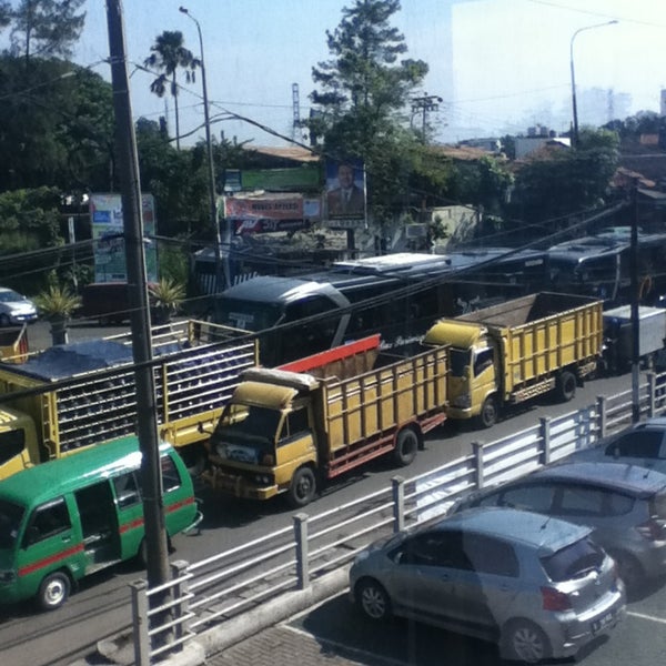 Merdeka motor Toyota kopo - Oto Bayisi