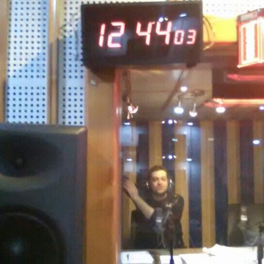 Radio Hamrah | رادیو همراه