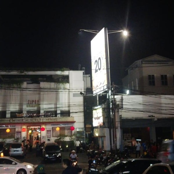 Tipsy Club & Lounge - Night Club