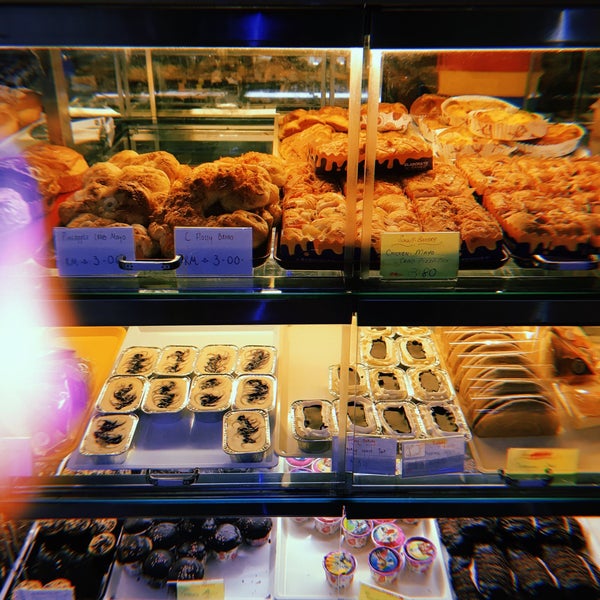 Sunny Bakery and Cafe - Bakery in Kuantan