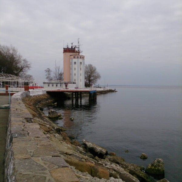Маяк на Балтийской косе - Lighthouse in Балтийск