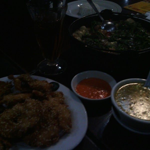 Jala Jala Seafood & Crabs (Now Closed) - Jl. Kantor Pos No.9