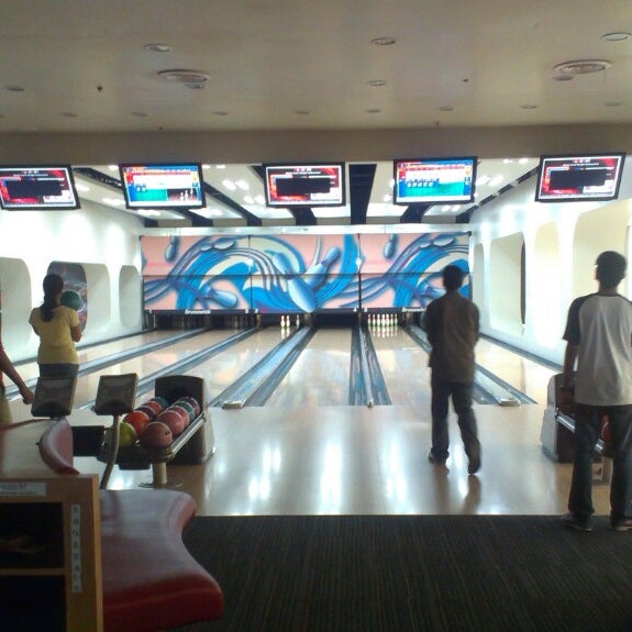 Neptune Magnet Mall - Vikhroli West - Next to Metro Departmental Store ...