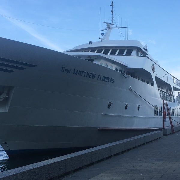 Captain Matthew Flinders Cruise Ship - Boat or Ferry in Harbourfront