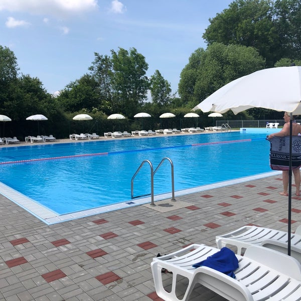 Koupali t Kolovraty Swimming Pool koupali-t-kolovraty-swimming-pool