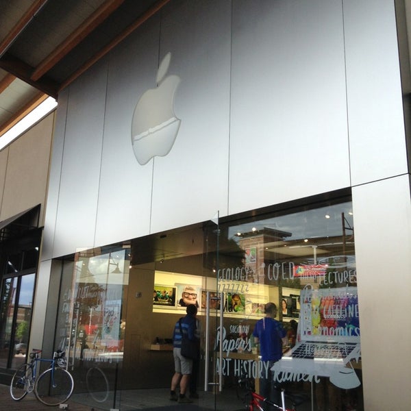 Apple Twenty Ninth Street - Central Boulder - Boulder, CO