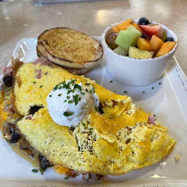 The Egg Of Estes - Breakfast Spot in Estes Park