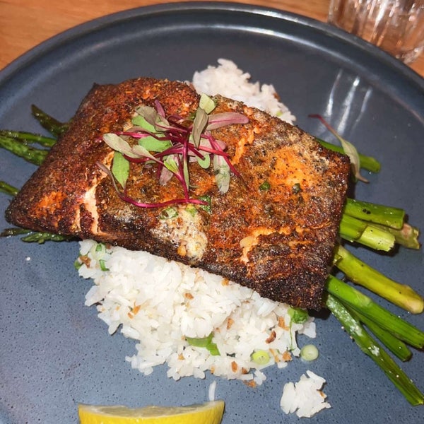 Earls - West End - 1185 Robson St