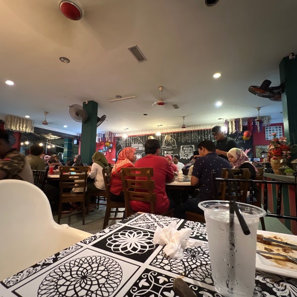 Wana Cafe - Jalan Intan 3, Bandar Baru Teluk Intan