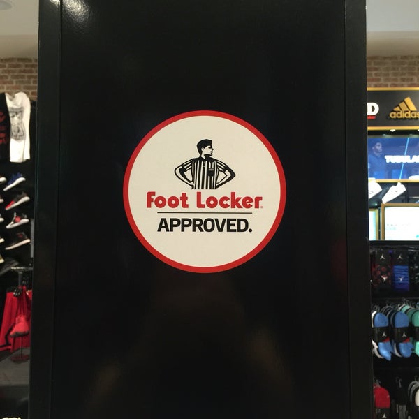 Foot Locker - 2 tips from 207 visitors
