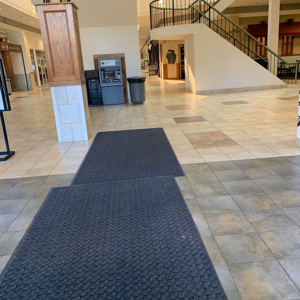 Old Capitol Mall - Shopping Mall in Iowa City