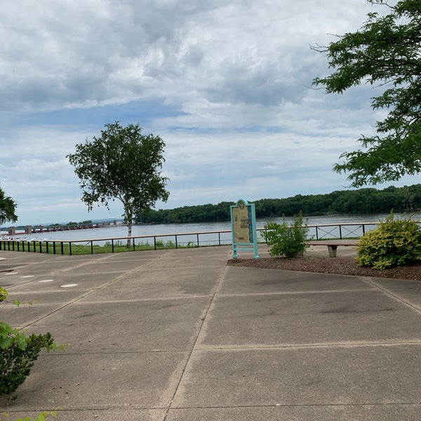 Photos at Dresbach Rest Area/MN Welcome Center - 3 tips