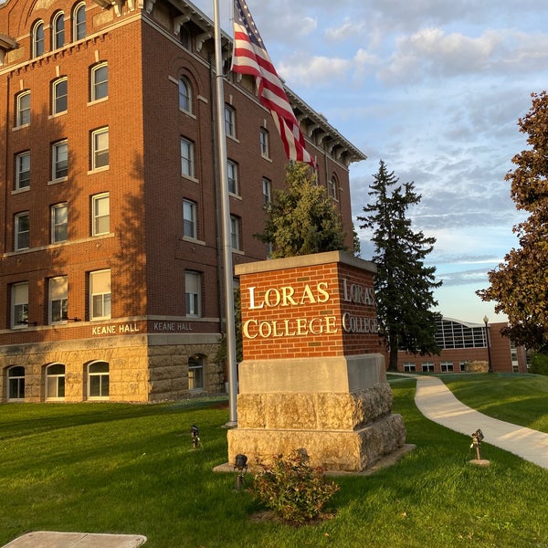 Loras College - 1450 Alta Vista St