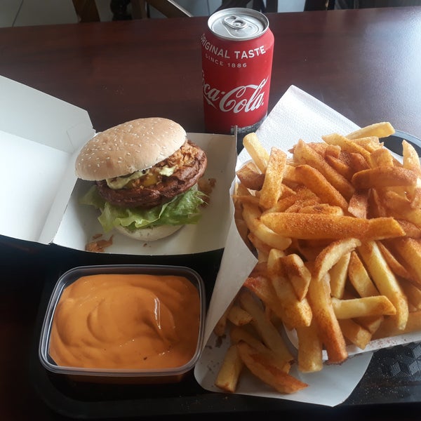 Frituur Jan - Antwerp - 7 tips from 182 visitors