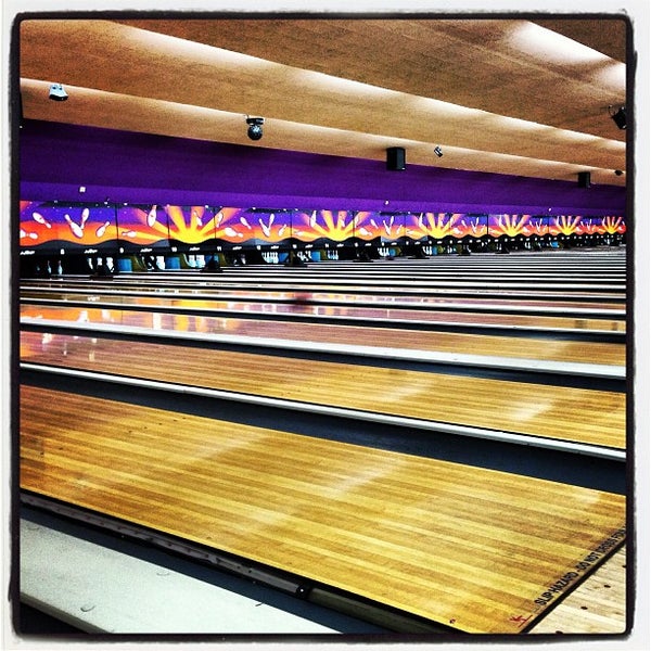 Photos at AMF Sky Lanes - 10 tips from 869 visitors