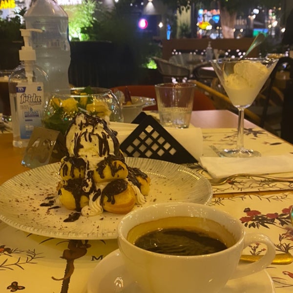 Maison De Paris - Café in Sheikh Zayed