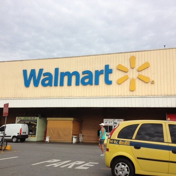 Walmart (Now Closed) - Big Box Store in Rio de Janeiro