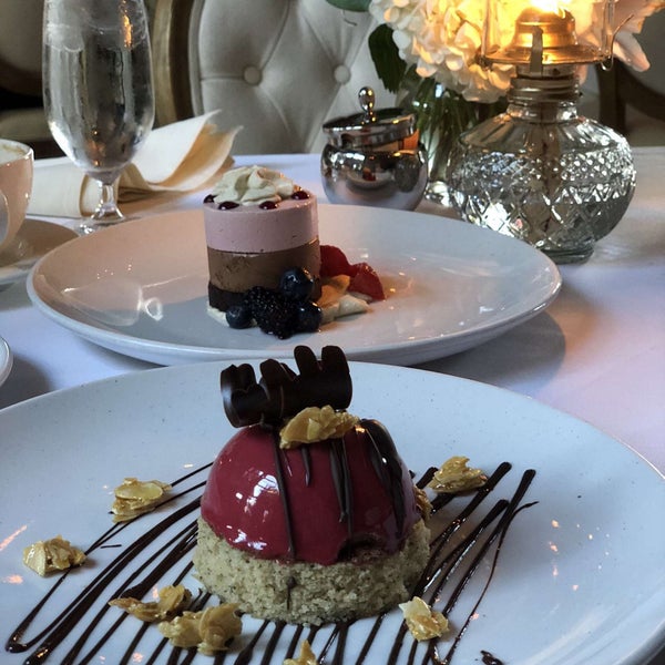 Cafe Monarch - Café in Arts Districts