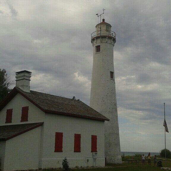 Sturgeon Point Lighthouse - 2 tips from 145 visitors