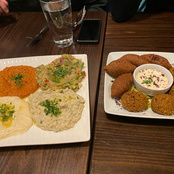 Zaytoon's Bistro - Lebanese Restaurant