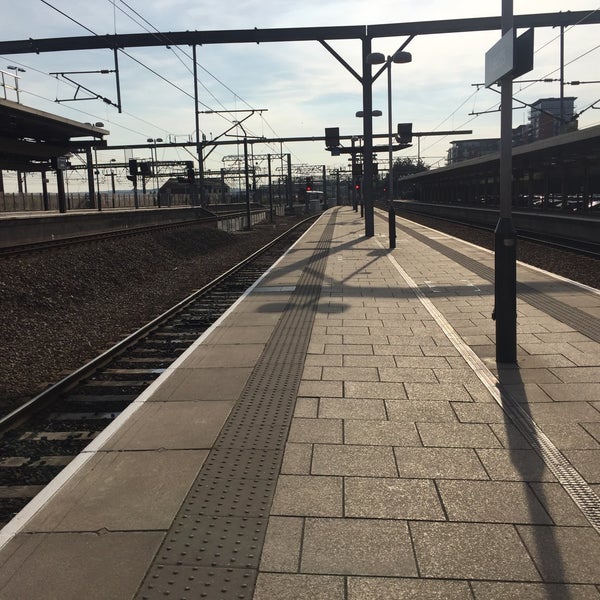 Platform 3B - Leeds City Centre - 4 tips