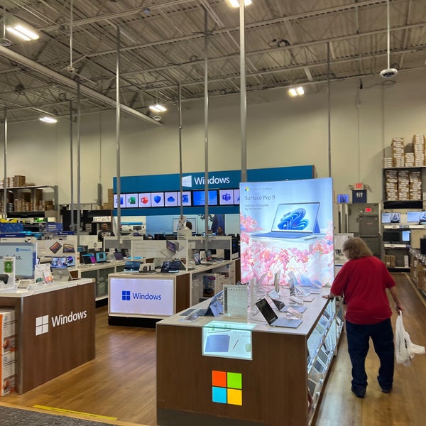 Best Buy - Electronics Store in Pembroke Pines