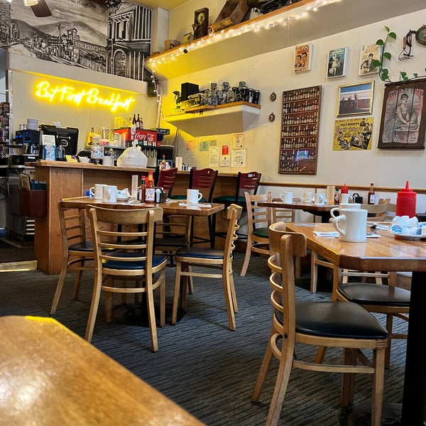 Photos at Old Monterey Cafe - Breakfast Spot in Old Monterey Business ...