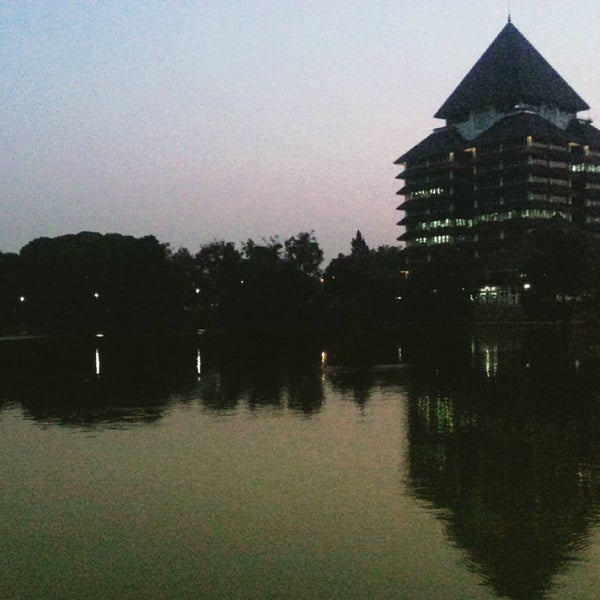 Auditorium Perpustakaan Pusat UI - College Auditorium in Depok