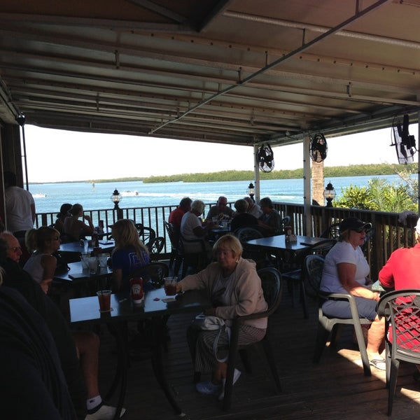 Flippers on the Bay - Seafood Restaurant