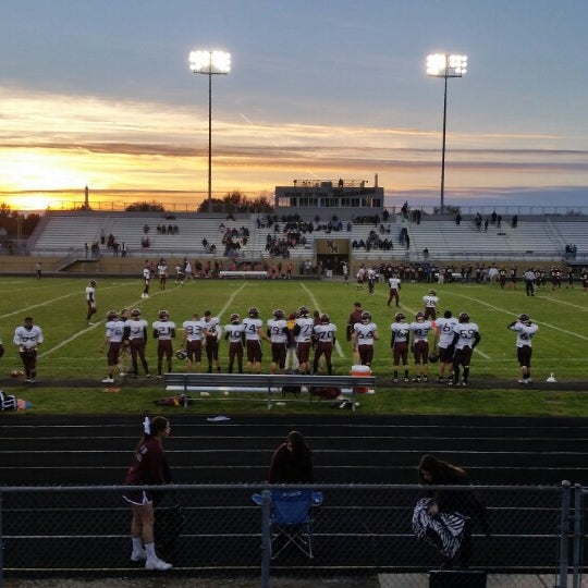 Photos at Warren Mott High School - Northwest Warren - 5 tips