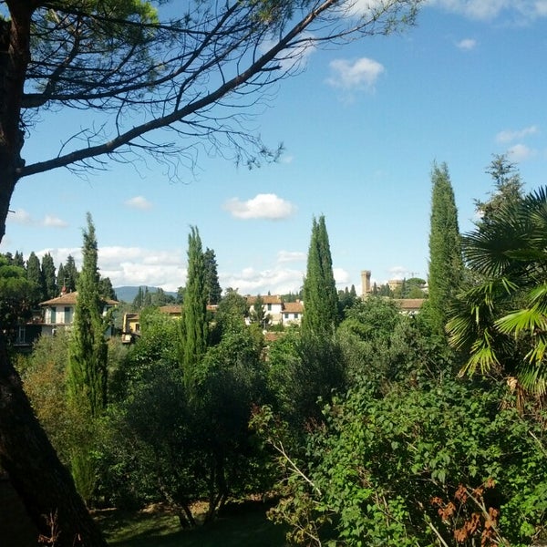 Piazzale del Poggio Imperiale - Due Strade - Piazzale del Poggio Imperiale